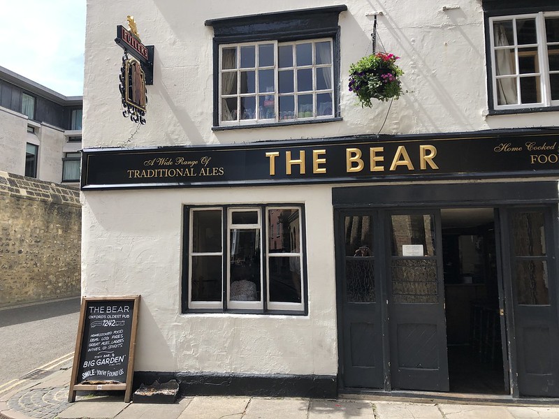 Oxford Taverns: The Bear Inn. One of the Oldest Pubs in Oxford