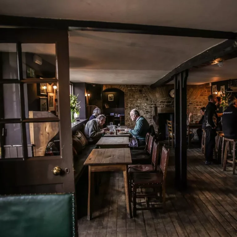 All of Oxford's Michelin Guide Restaurants and Stars (Ranked!)